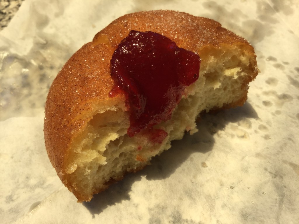 Jam Doughnut and Cinnamon Doughnut @ Family Bakehouse, Lilli Pilli ...