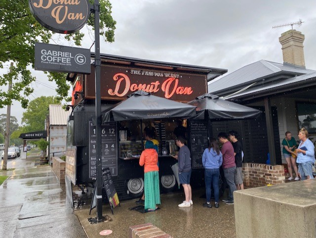 Cinnamon Doughnuts @ The Famous Berry Donut Van, Berry – DomNuts