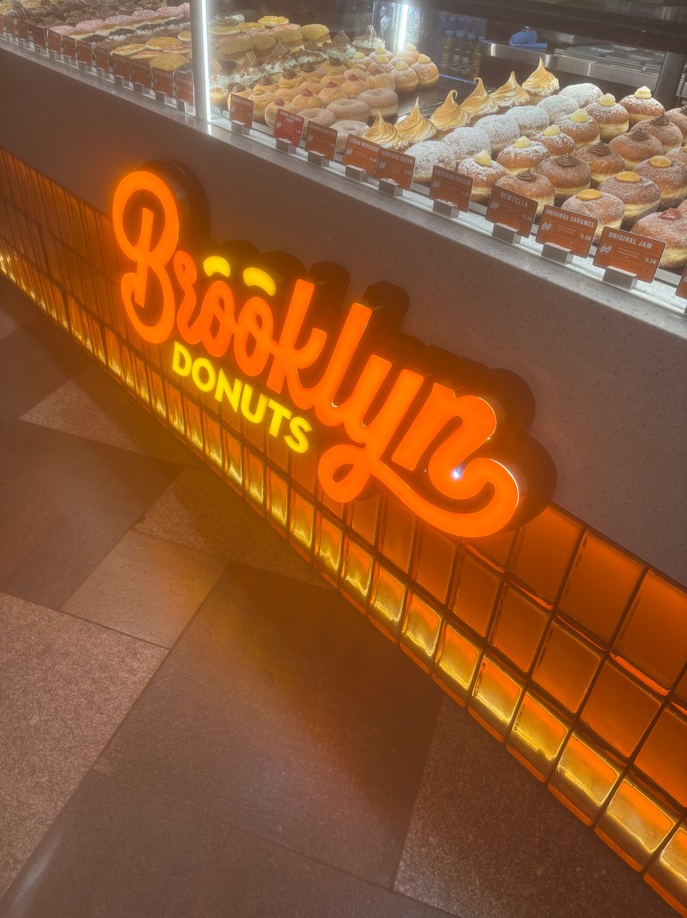 Bee Sting Donut @ Brooklyn Donuts, Miranda – DomNuts