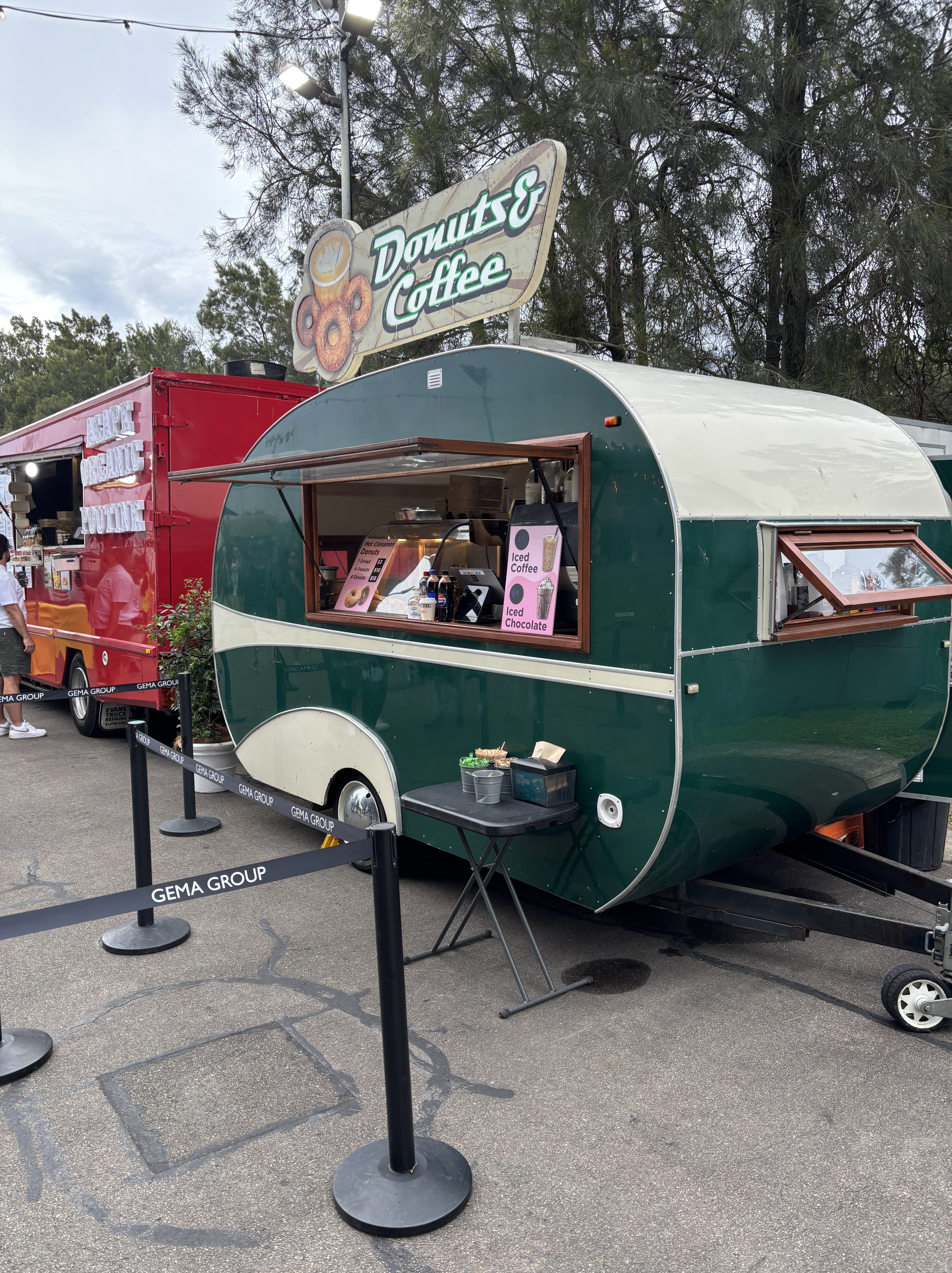 Cinnamon Donuts @ Donuts & Coffee Food Truck – DomNuts